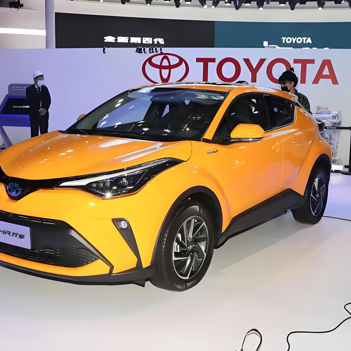 The Toyota C-HR: Where Bold Design Meets Urban Agility and Hybrid Savv ...